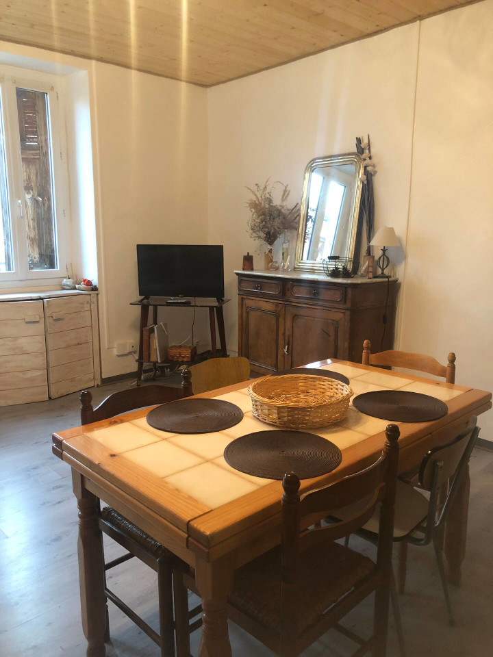 Chez Julie , - Montclar