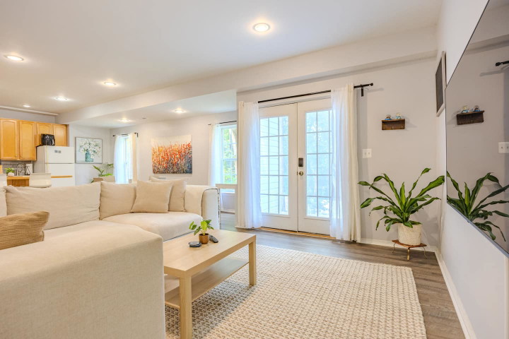 Cozy 2bd/ba Private Above Ground First Floor Suite - Reston, VA