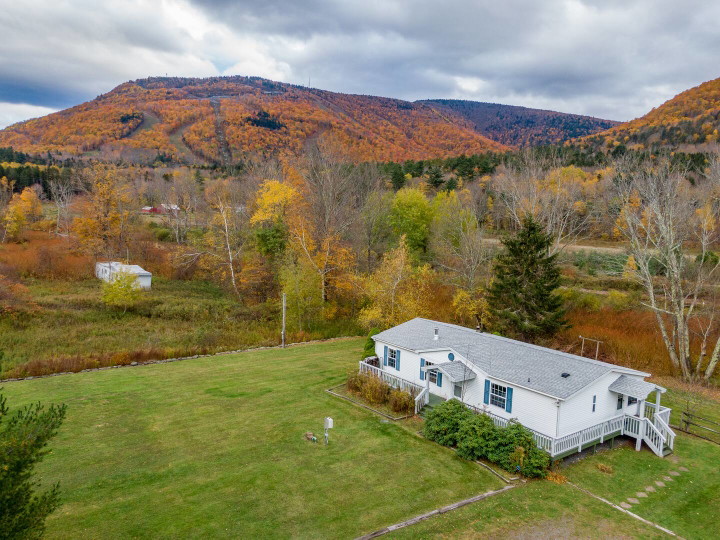 Check Our Reviews! Spectacular Views! King Bed! Upgraded Baths N Kitchen! - Phoenicia, NY