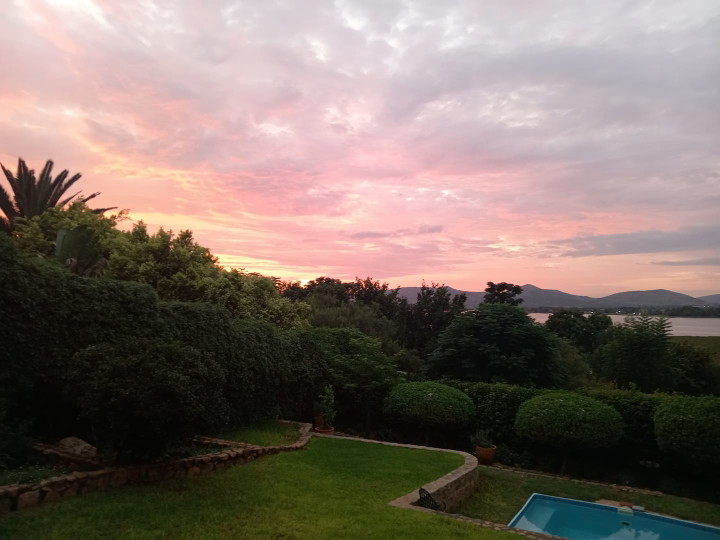 Little Gem Garden Cottage - Hartbeespoort