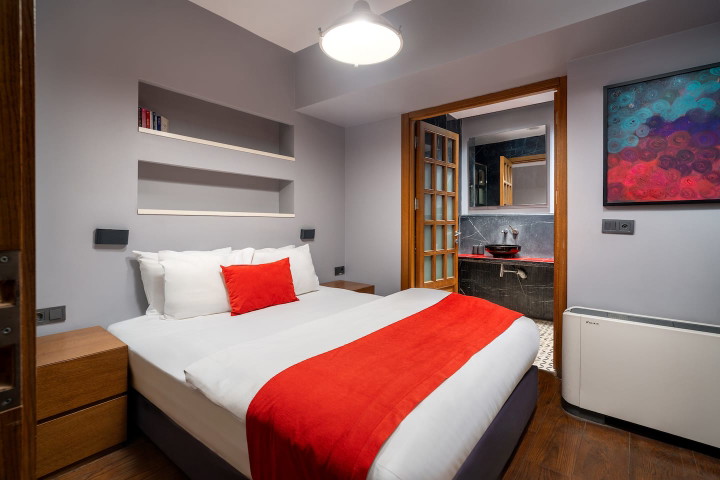 Fully Furnished Apartment At The Heart Of Istanbul - Beyoğlu