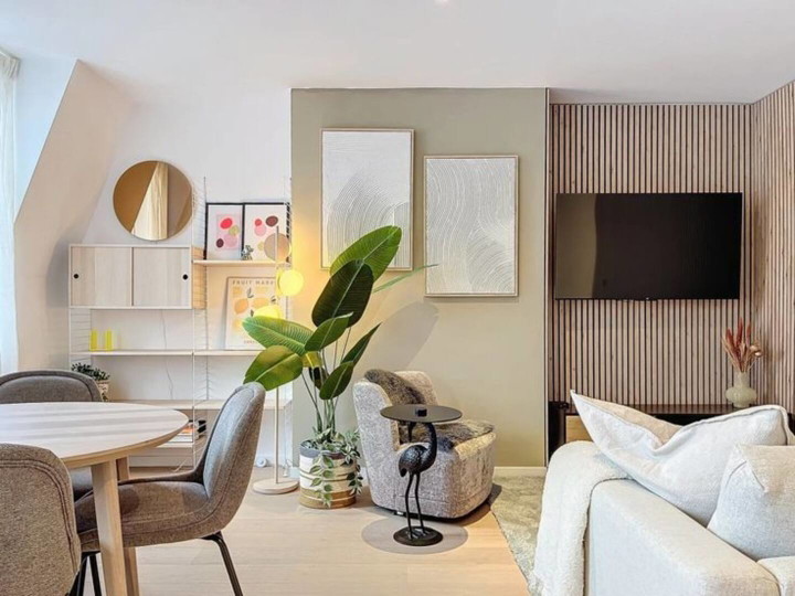 Charming Central 2br Penthouse - Waals-Brabant
