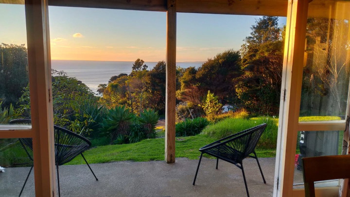 Manu Bay Bush And Beach Cottage - Raglan