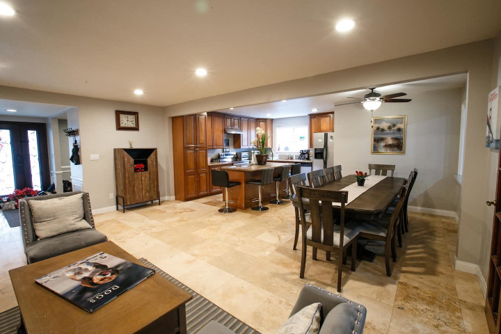 Spacious 4 Bedroom 2 Bath In Central Orange County - Santa Ana, CA