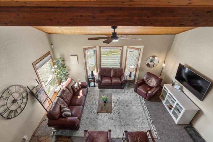 Cozy Cascade Home Steps From The Lake - Lake Cascade, ID
