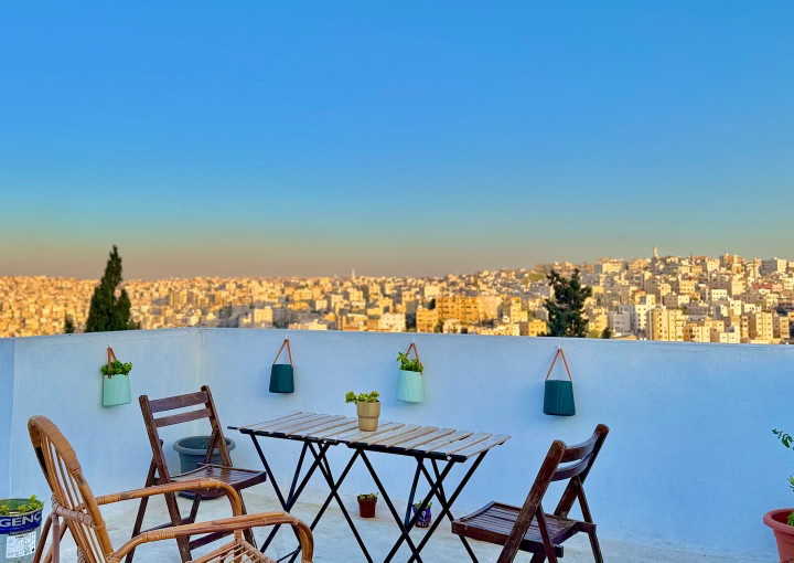 Logement Spacieux à Jabal Amman Avec Vue Sur La Ville - Amman