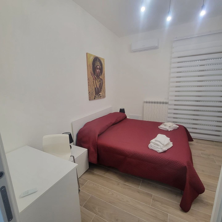 Camera Con Bagno, E Balcone Su Strada - Cosenza