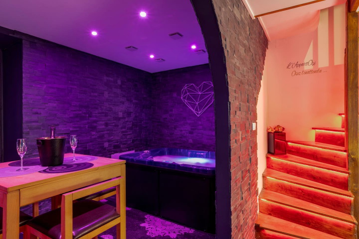 L'appartosé, Triplex Jacuzzi, Chambres à Thèmes - Le Bourget-du-Lac