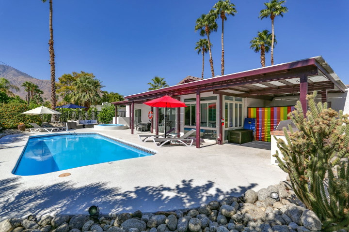 The Canyons: Tesla Charger, Hot Tub & Heated Pool - Palm Springs, CA