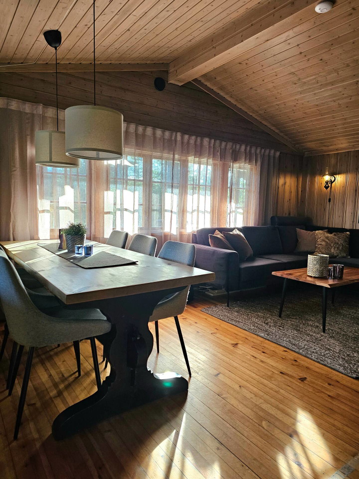 Cozy, Modernized Cabin - Norway