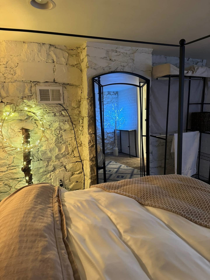 Historic Aves Studio Luxury Bed - Salt Lake City, UT