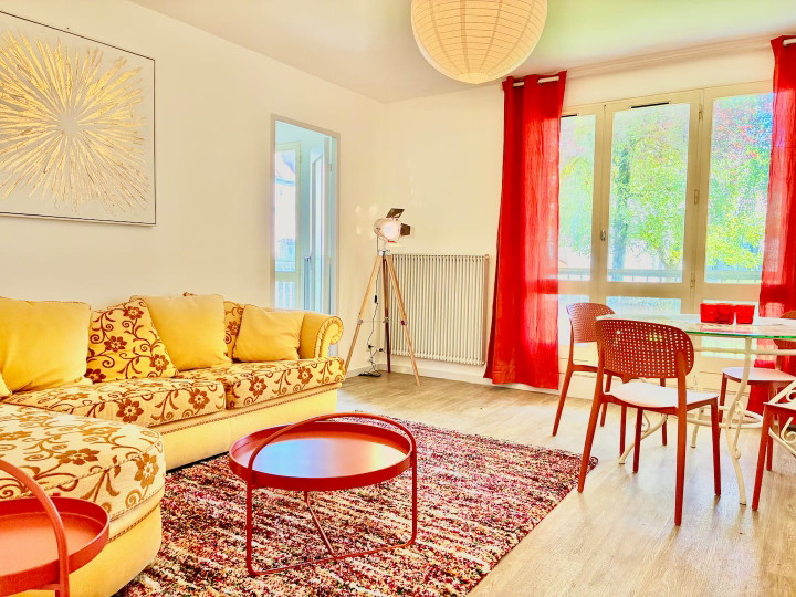 Appartement F3 Avec Petite Terrasse En Ville - Nevers