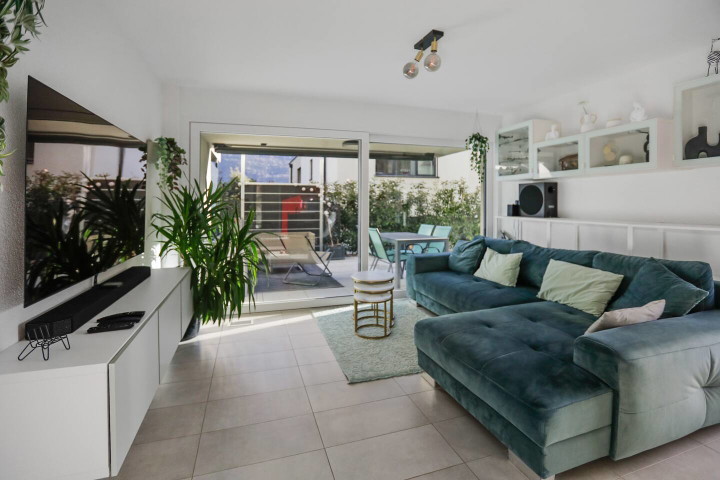 Saillon: House 5 People - Terrace - Private Parking - Gryon