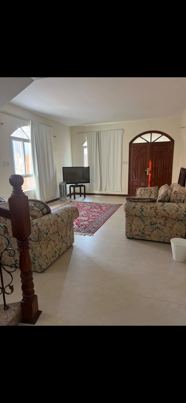 6 Bedroom Villa, 5 Min Walk To Althumama Stadium - Qatar