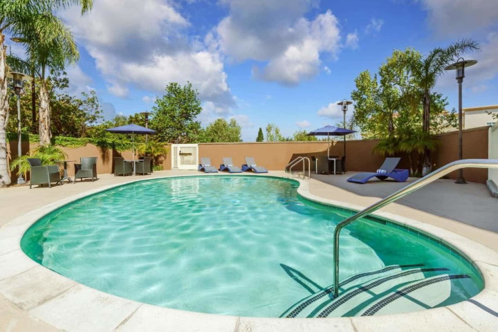 Near The Oaks | Free Breakfast, Pool + Hot Tub - Thousand Oaks, CA