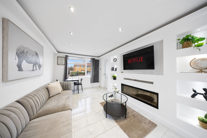 Stylish Retreat In Medway - Air-hockey - Sleeps 5 - Gillingham