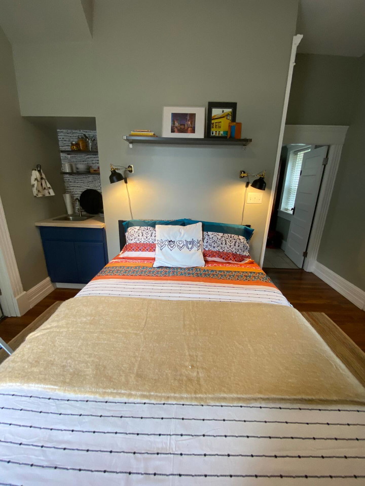 Private Guest Suite - Alton, IL
