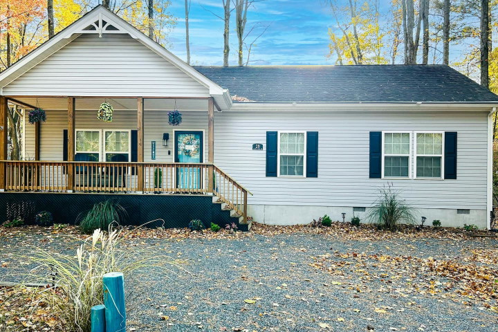 Spacious Ocean Pines Oasis: Games, Fire Pit & Ac - Ocean Pines, MD