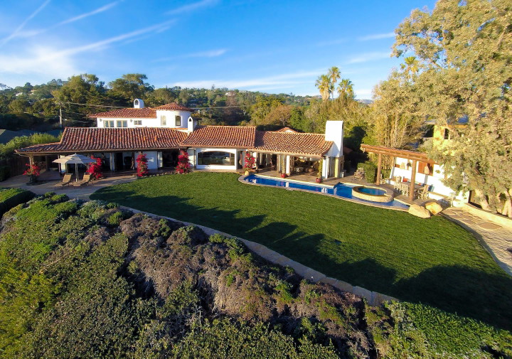 Hacienda Oceanfront With Pool And Private Beach - Santa Barbara, CA