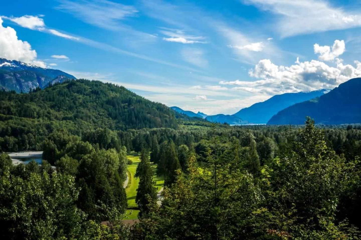 Mountain + Ocean View - Accomodation W/ Hot Tub - Squamish