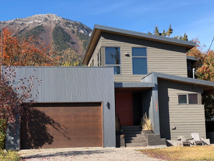 Modern Mountain-home, W/hot Tub & A/c - Fernie