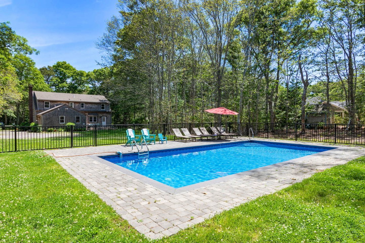 Heated In-ground Pool And New Central Ac! - Brewster, MA