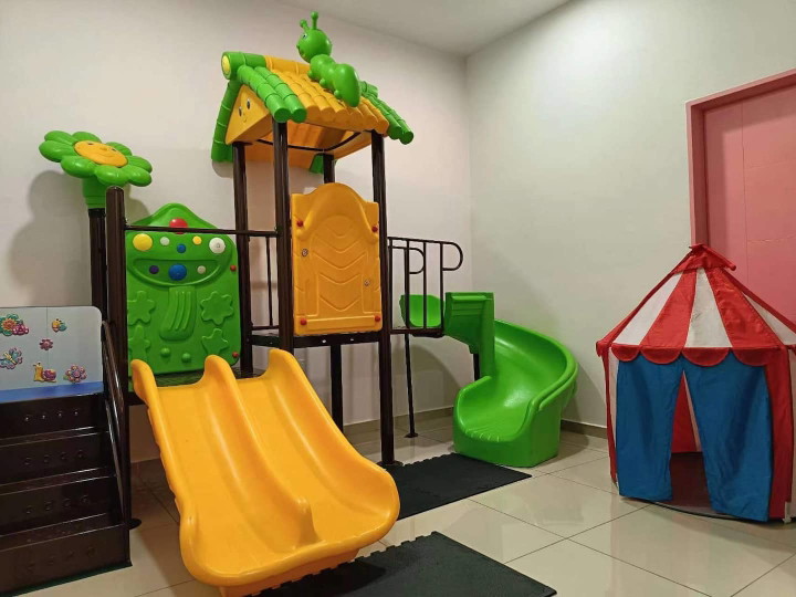 833 Homestay Bandar Seri Impian Kluang (13-16人) - Kluang