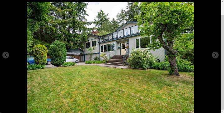 Character House On Shoreline. - Tsawwassen