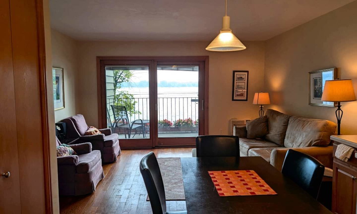 Townhouse 102 At Cliff Dwellers Resort - Wisconsin