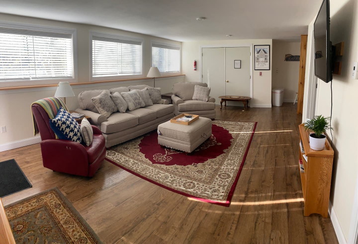 Centrally Located Apartment! Rockport, Maine - Camden, ME