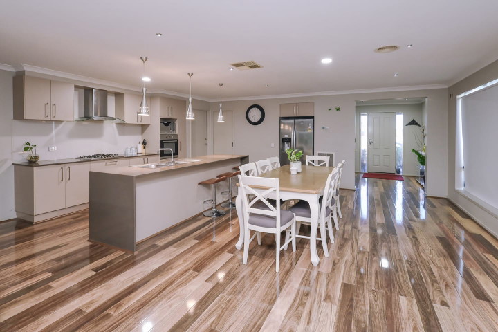 Gem Home In Peppercorn Estate - Bendigo