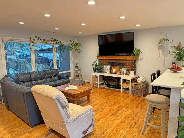 Room In North Corvallis Home - Corvallis, OR