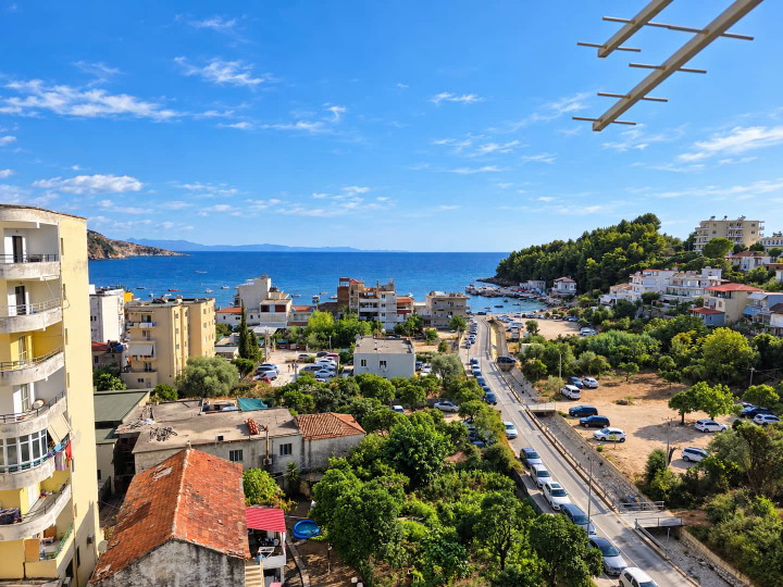 Huge Views 2br Ap X Kitchen, Parking, Beach 2 Min - Himarë