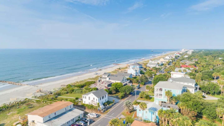 Surf Vibes 2br | 100 Ft To Beach + Parking - Folly Beach, SC
