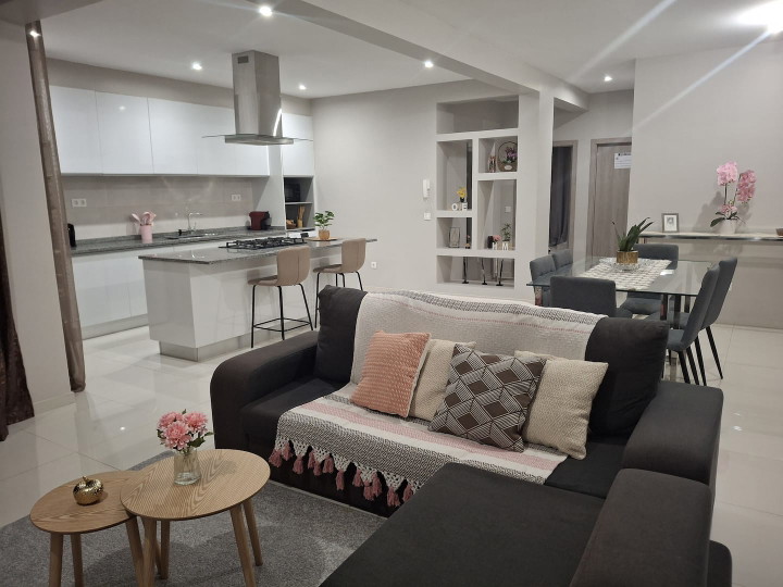 Furnished T1 Apartment - Modern - Praia