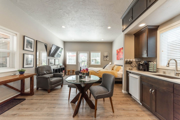 Beautiful Modern Space To Make A Memory! - Eugene, OR