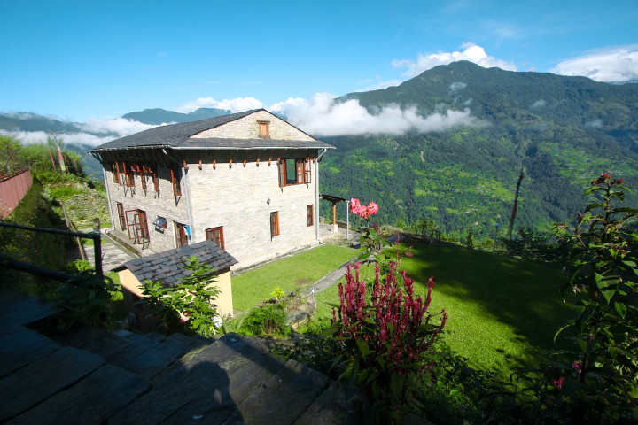 Himalayan Escape | Panoramic Views & Private Chef - ネパール