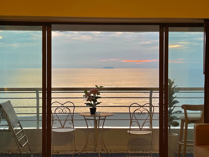 Ocean Sunset Condo | Jomtien Beachfront - Jomtien