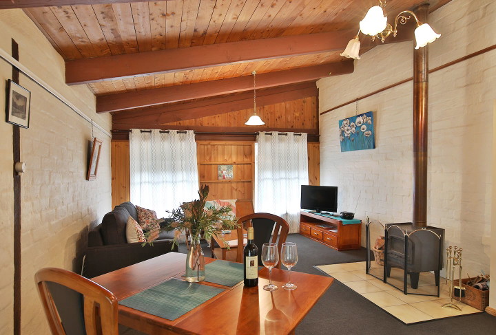 Tesses Retreat At Birdwood - Adelaide Hills Council