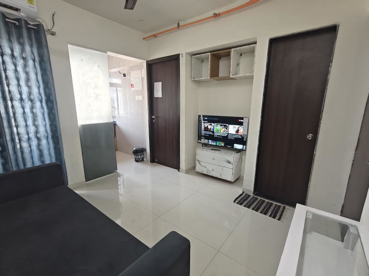 Fully Furnished Home In Thane West - Thane