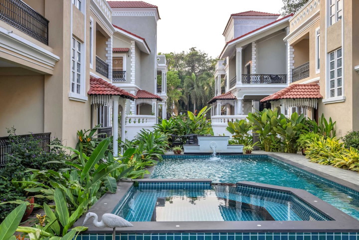 4 Bhk Villa W/ Terrace Jacuzzi & Pool Near Anjuna - Goa