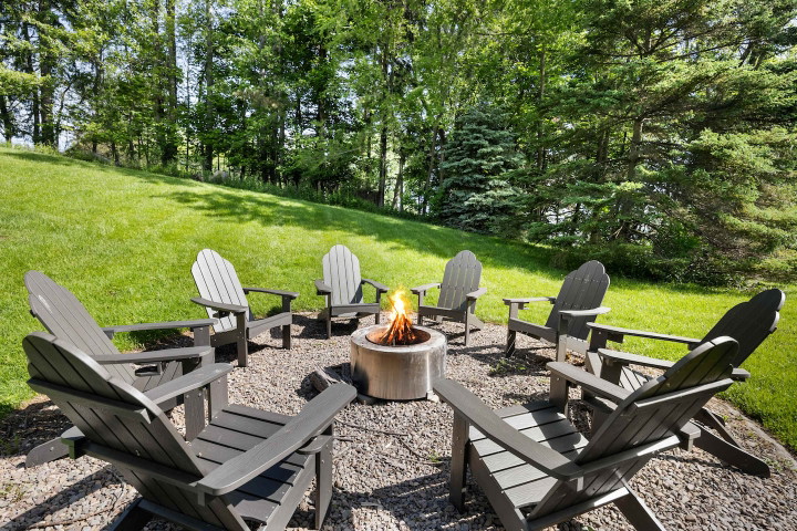 Lakeside Cottage: Dock, Kayaks & Fire Pit - Seneca Falls, NY