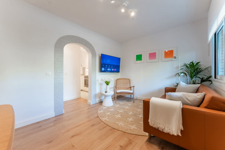 Beachside Bliss: 2-bed Retreat - Castelldefels