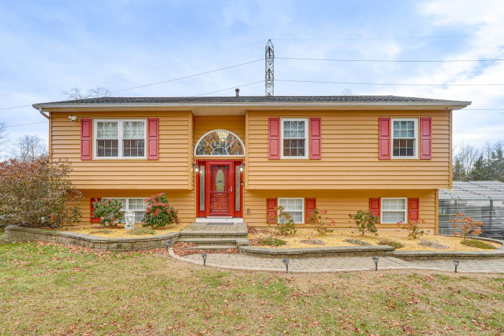 4 Mi To Hudson River: Cozy Newburgh Home! - Newburgh, NY