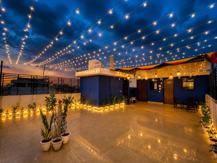 Luxury Rooftop Stay With Terrace | Faridabad - Faridabad