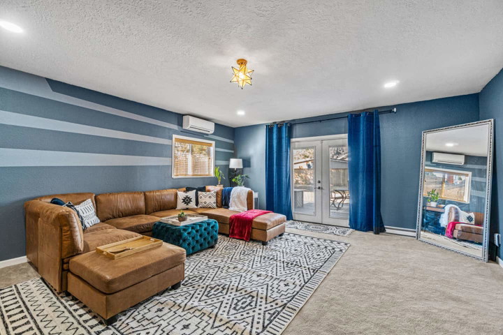 Spacious Downtown Pad - Billiards/ping Pong/sauna - Redmond, OR