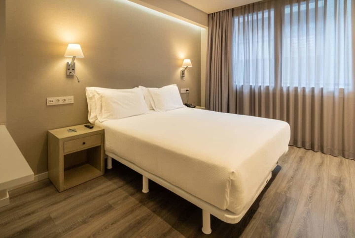 4 Stylish Units Near Calatrava Bridge & Old Town - Bilbao
