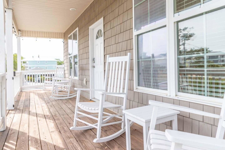 Ocean Breeze At Cb - 0.2 Miles To The Beach! - North Carolina