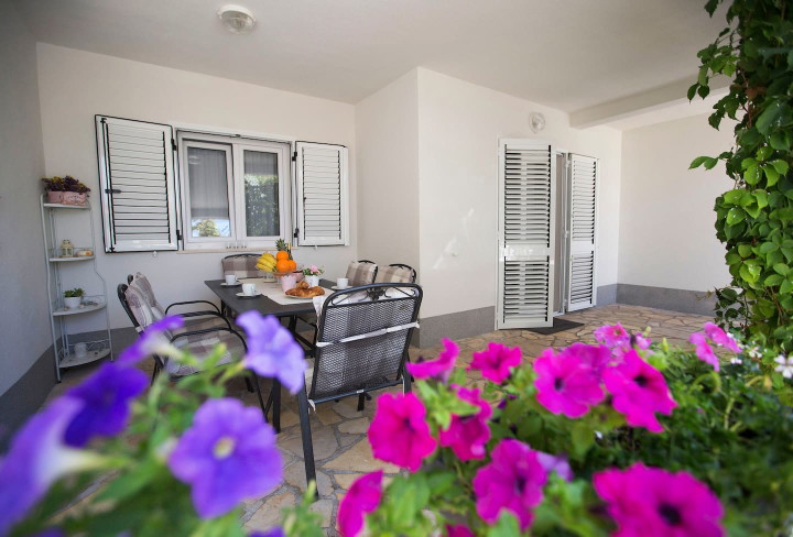 Apartment Luka - Primošten