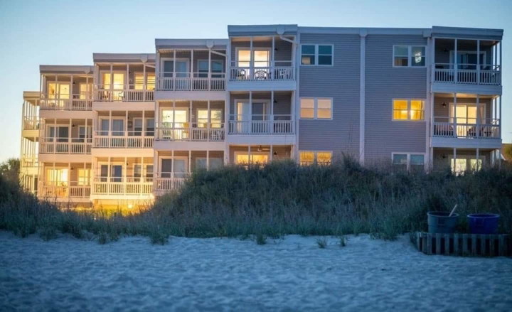 Oceanthyme @ Windsong, Ocean Front Newly Remodeled And Decorated - North Myrtle Beach, SC